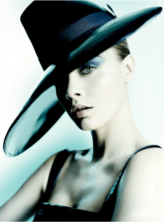 Mario Testino: Un Peruano que Redefinió la Belleza Global – cámara work